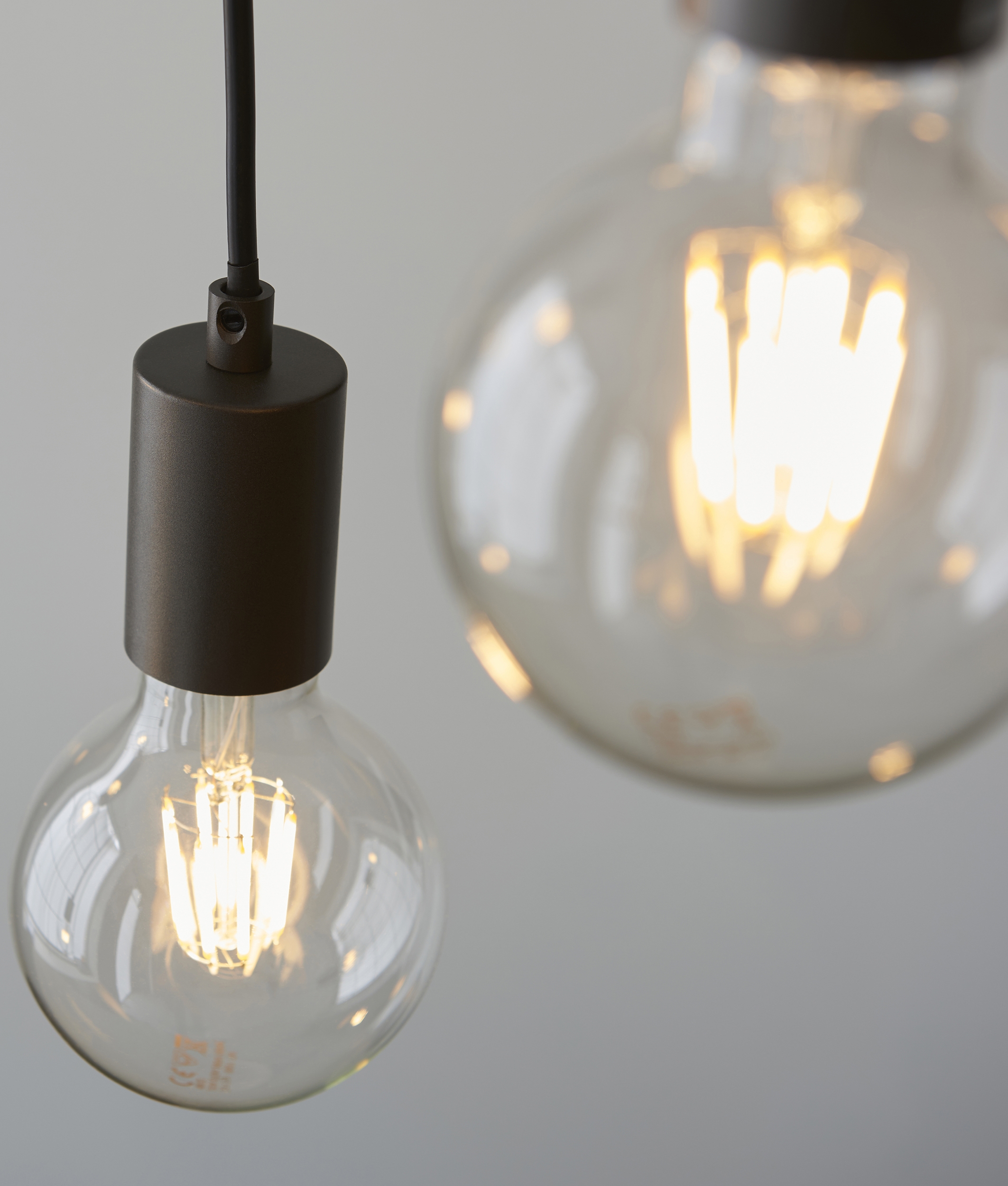 Industrial 6 Lamp Bare Bulb Cluster Linear Pendant