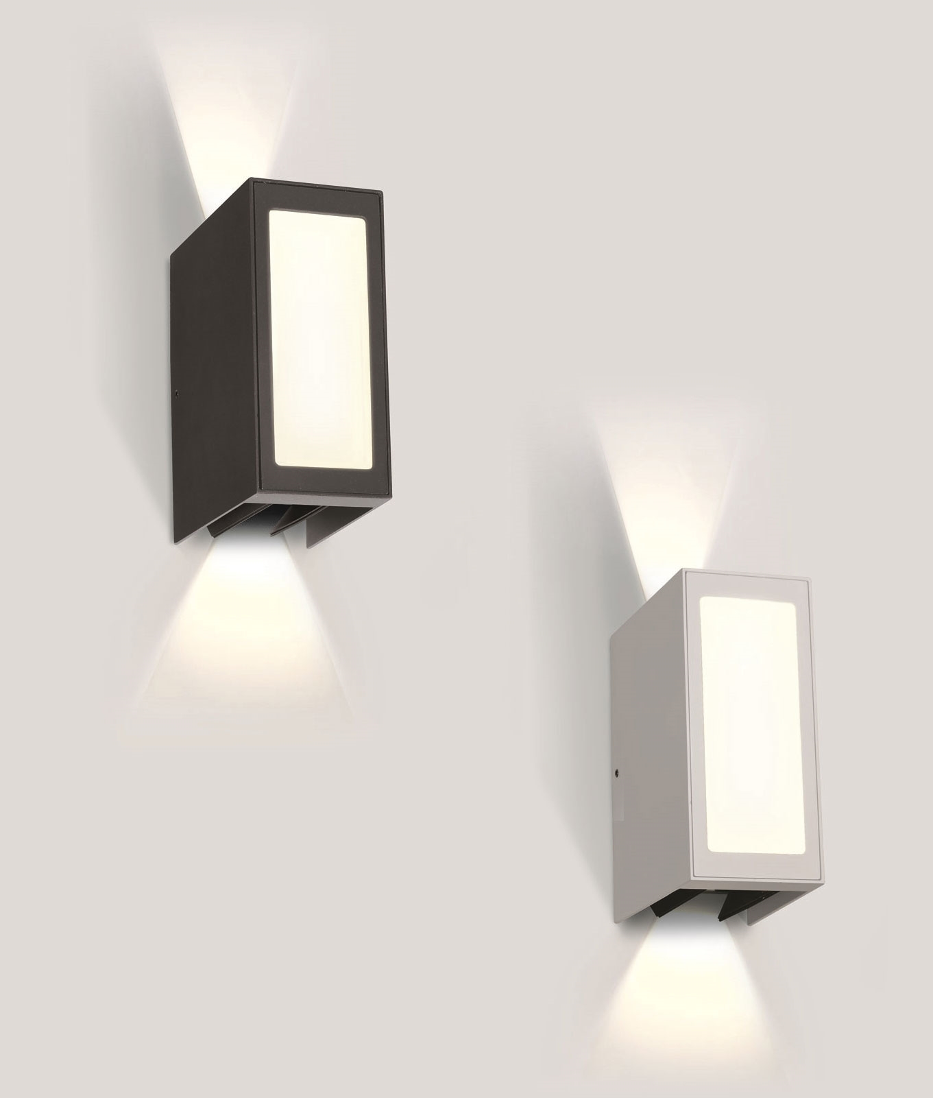 A Wall Light with a Modern Finish - Adjustable Beam with Impressive ...