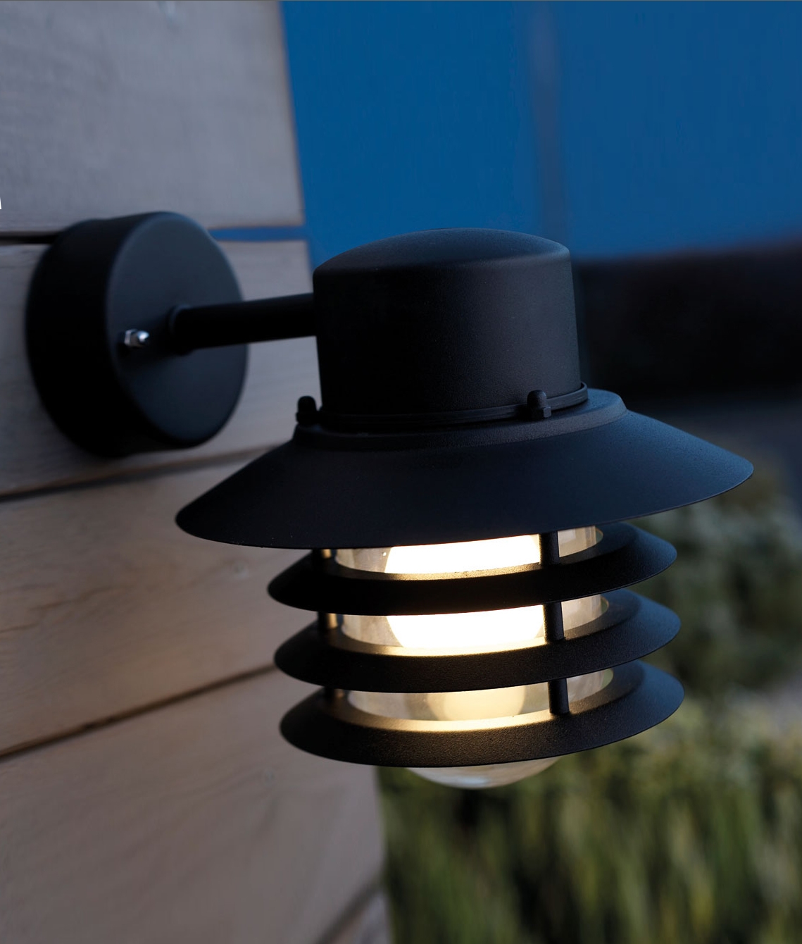 Exterior Bracket Wall Light - Louvred To Reduce Glare Vaned Low Glare ...