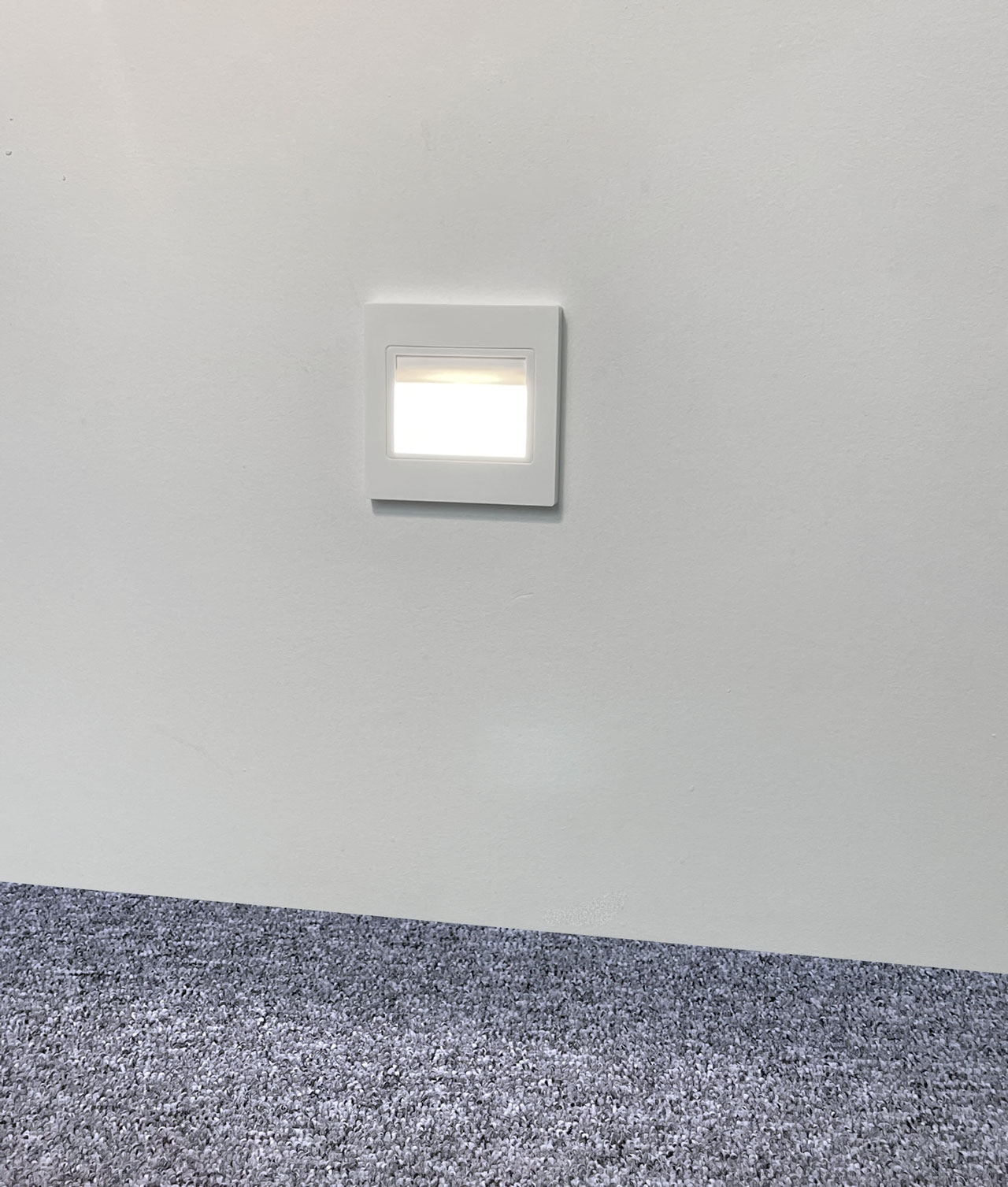 Scoop Stair Light - Cheap Low-Level Recessed LED Light – Easy Fit for 1 ...