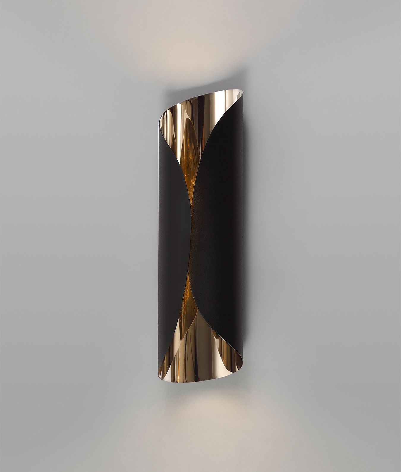 Sculptural Modern LED Overlapping Curve Wall Light - Black or White