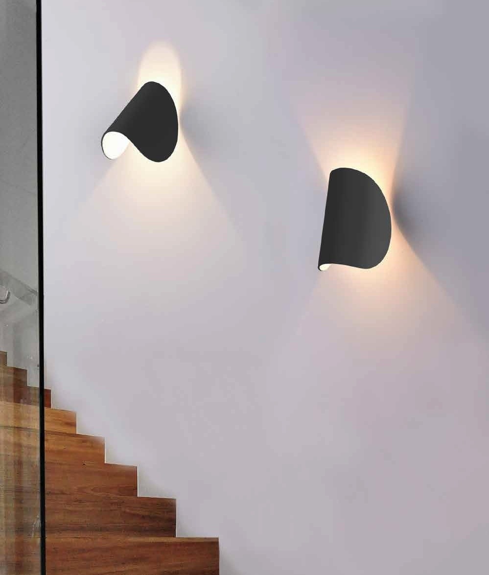 Up & Down Wall Light - Adjustable by 120 Degrees