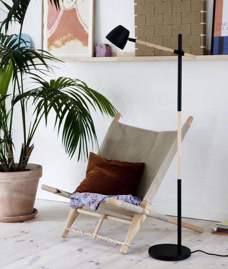 Black and Light Wood Adjustable Floor Light for Reading