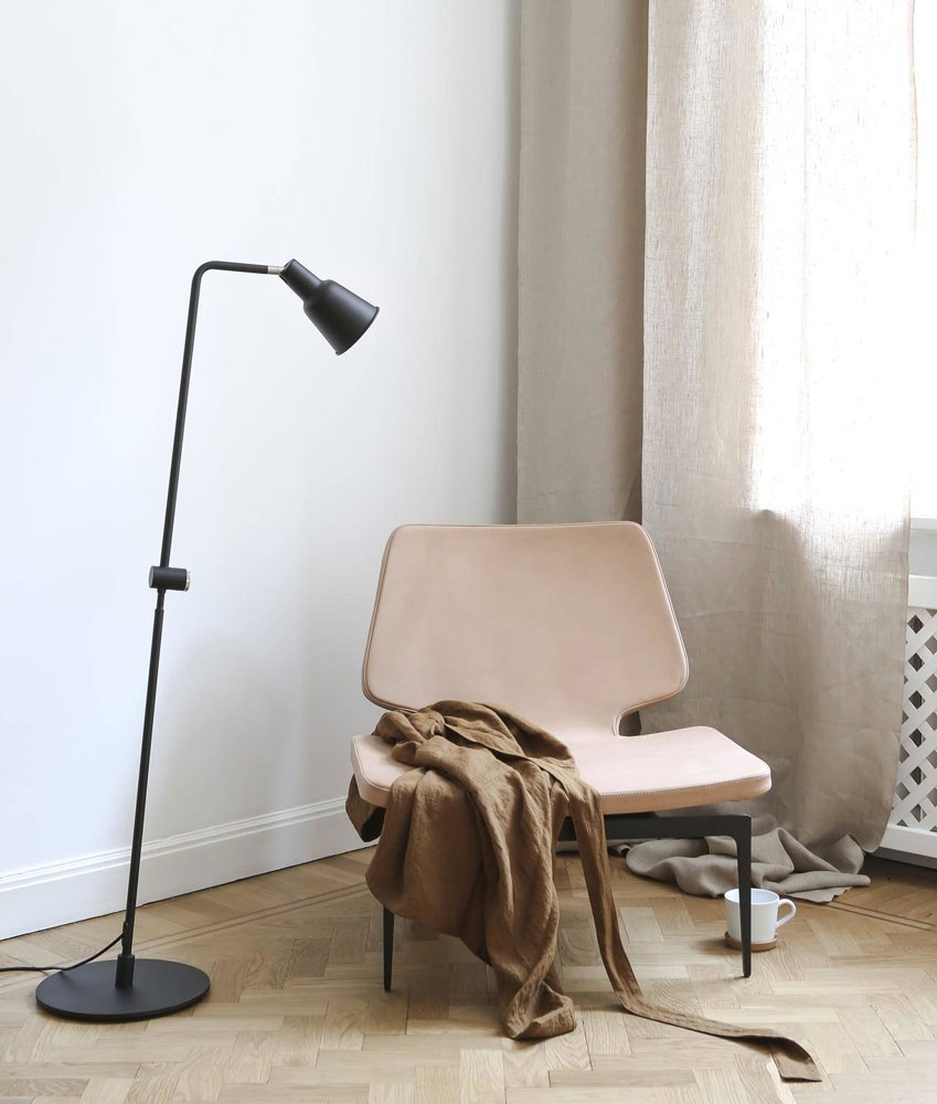 Floor-Standing Adjustable Reading Light Low Glare - Dimmable