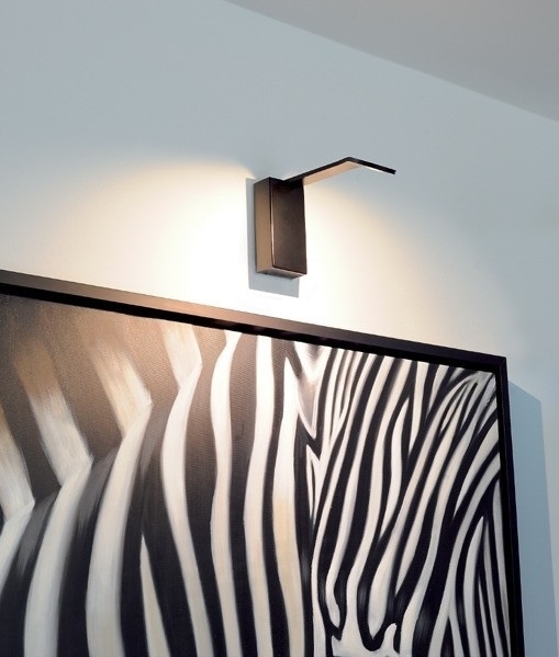 Modern Wall Display Light - White and Brass - ideal for exhibitions and ...