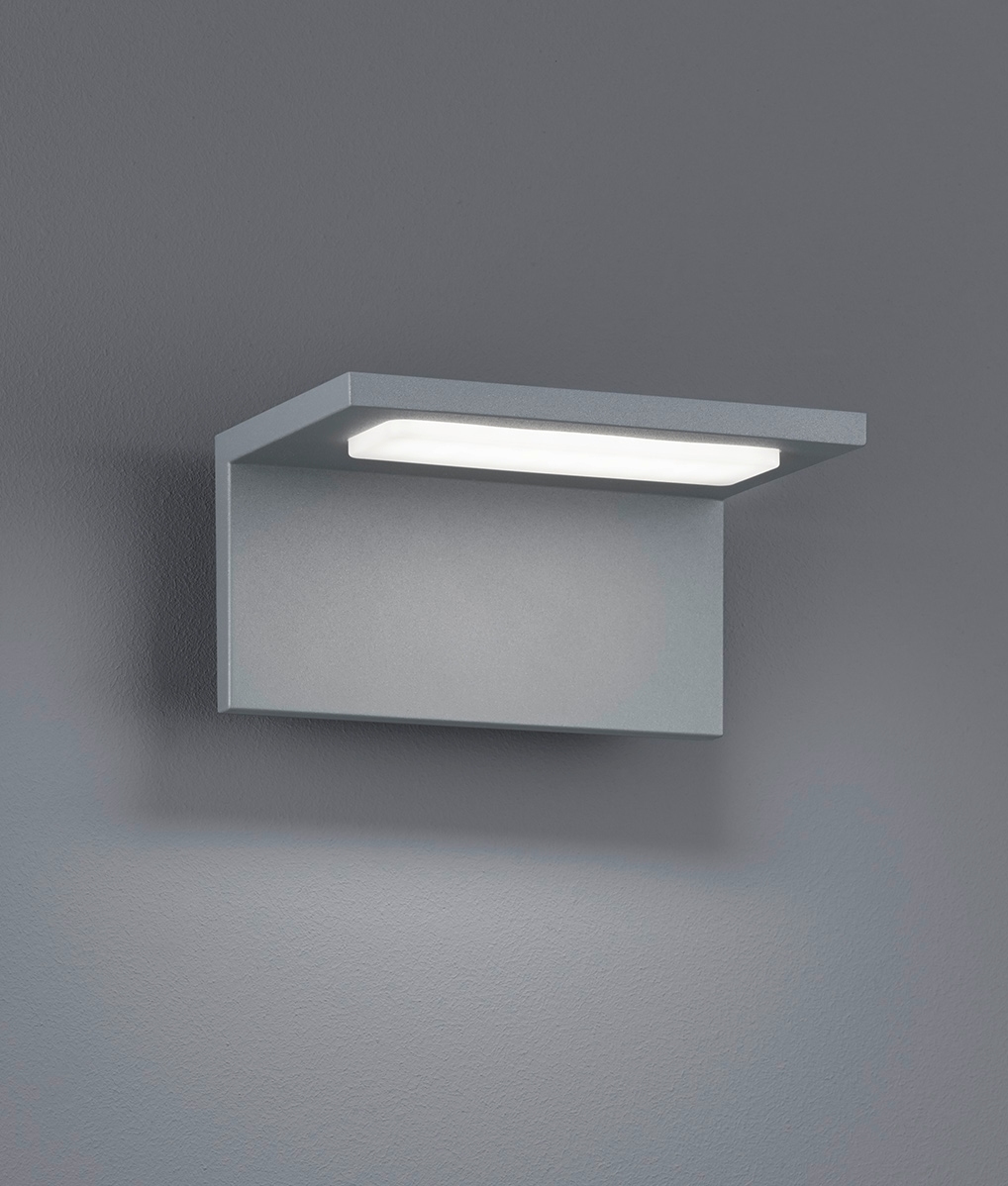 Outdoor Elongated Wall Light - IP44