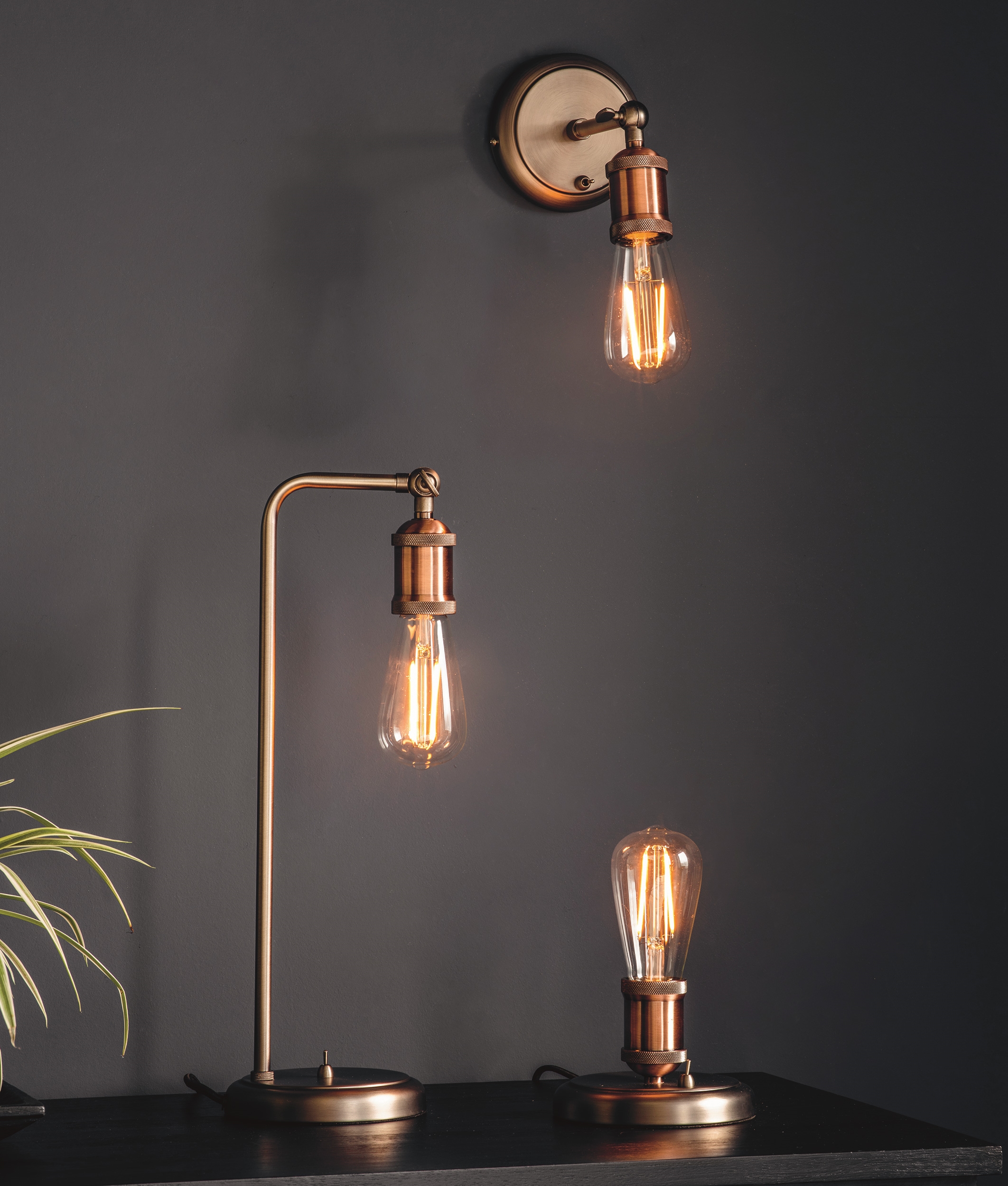 Industrial Table Top Lamp With Toggle Switch - Pewter & Copper