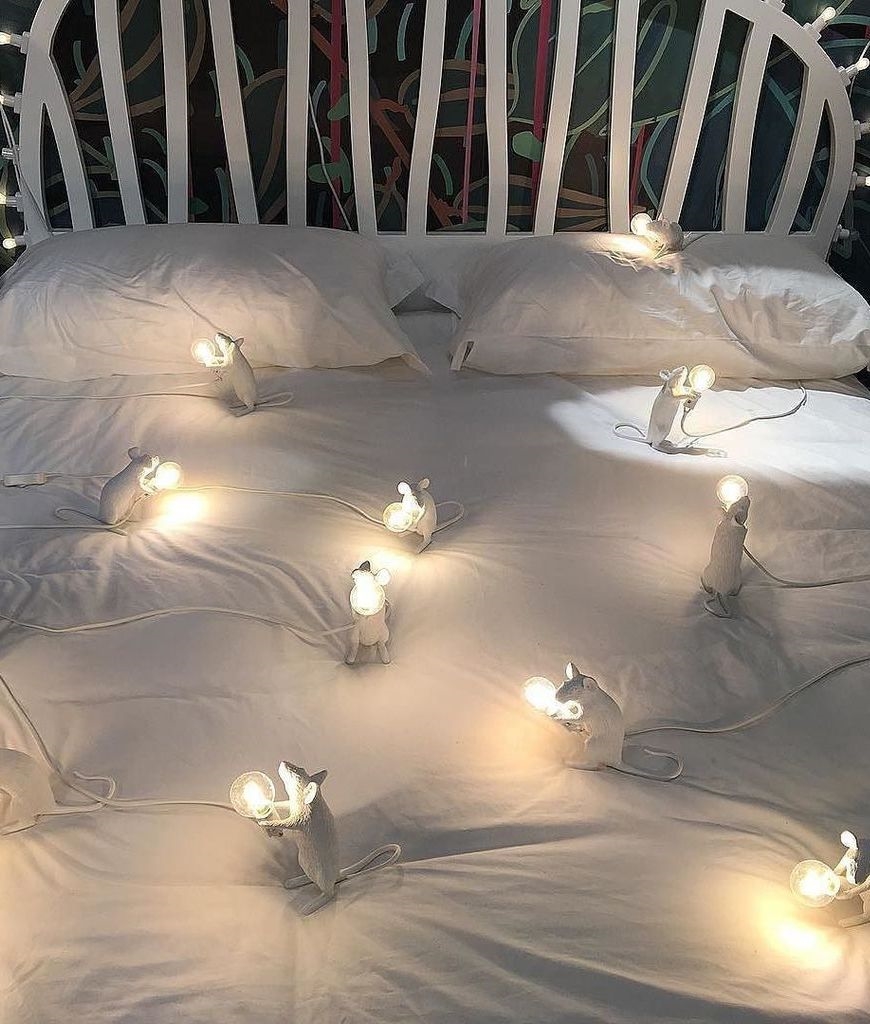 LED Bulb Mouse Table Lamp