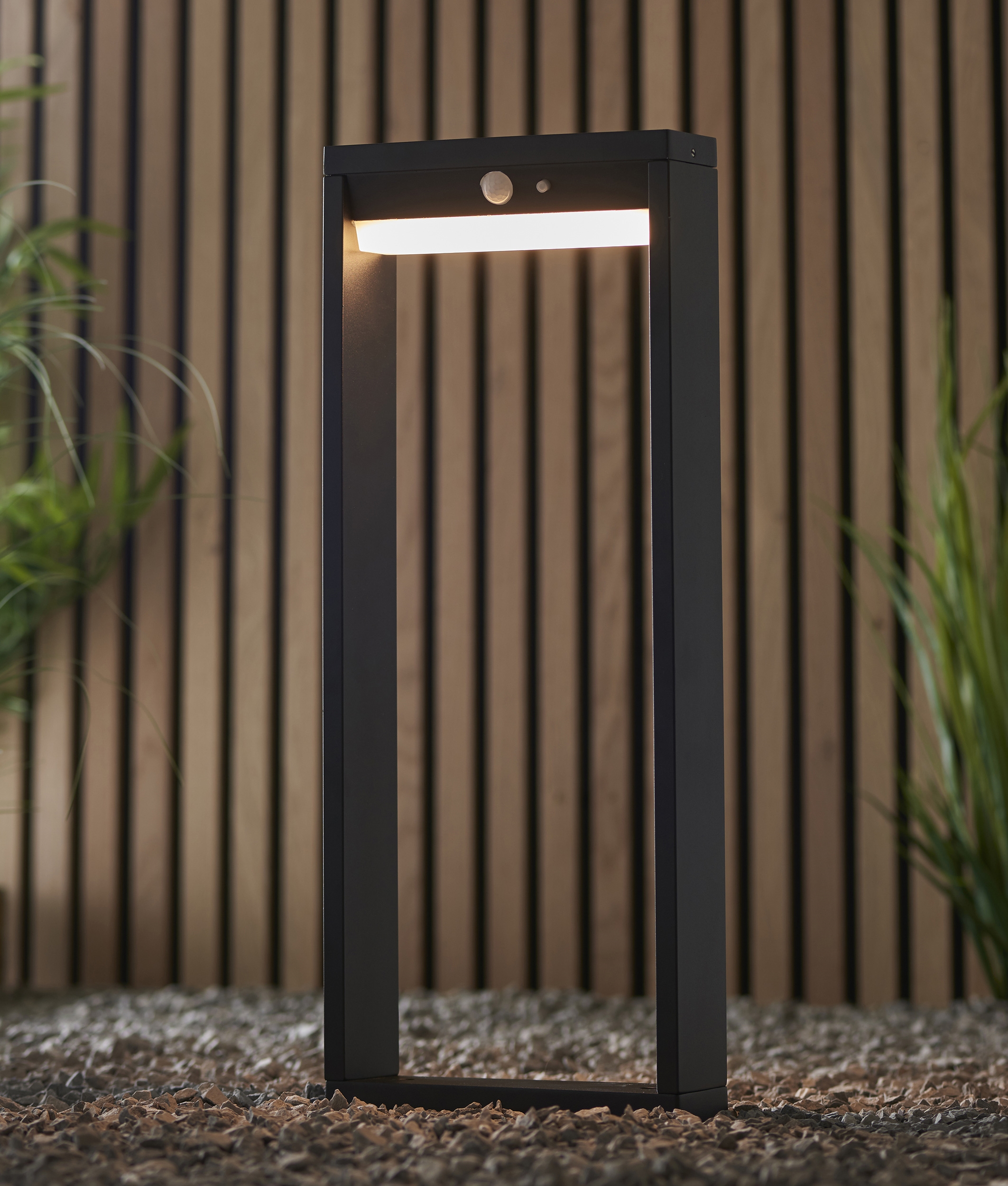 Solar Powered IP44 Short Bollard & Post Light - Photocell & Motion Sensors