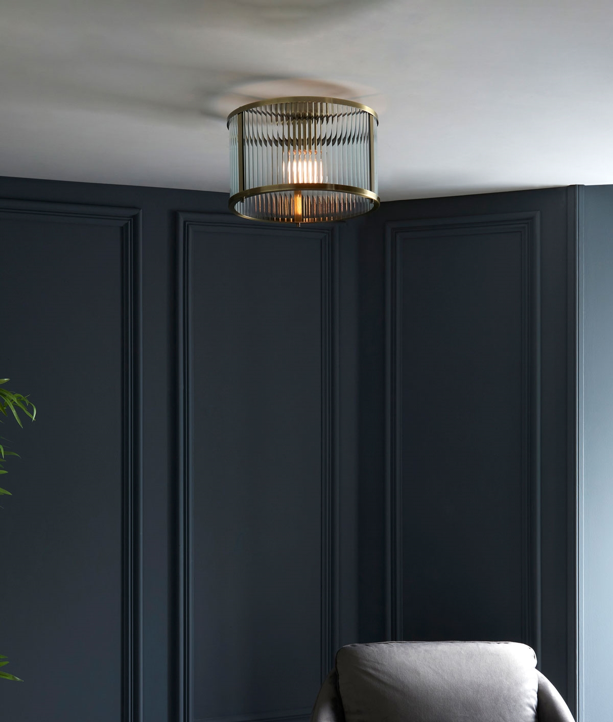 Antique Brass & Ribbed Glass Classic Style Ceiling Light - Flush Mounted