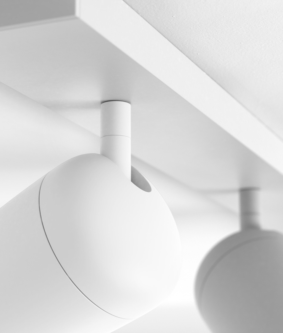 Flush Mounted Triple Adjustable Premium Spot Bar